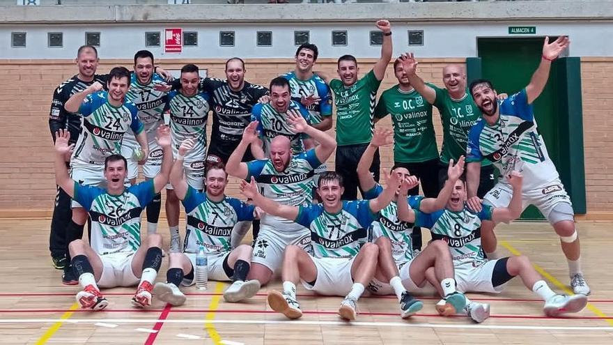 El Valinox Novás coge velocidad - Faro de Vigo