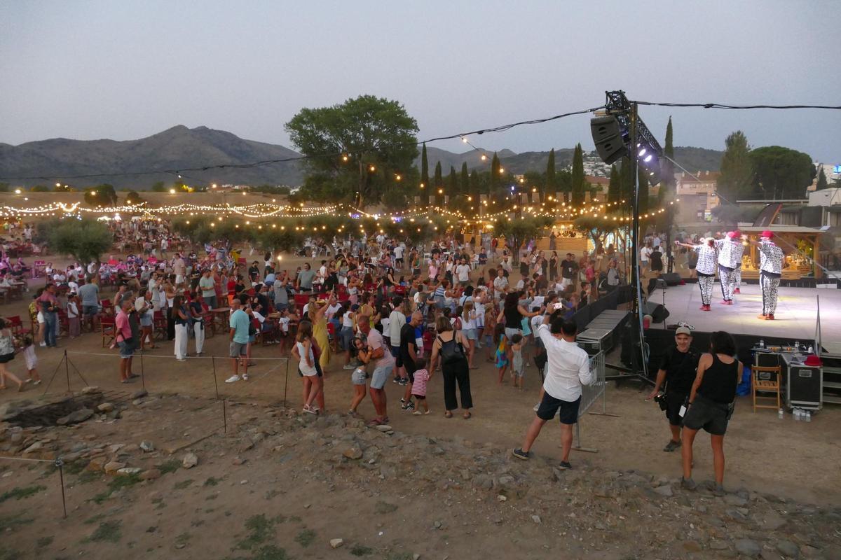 Les imatges del concert de Mushka i Figa Flawas a la Ciutadella de Roses