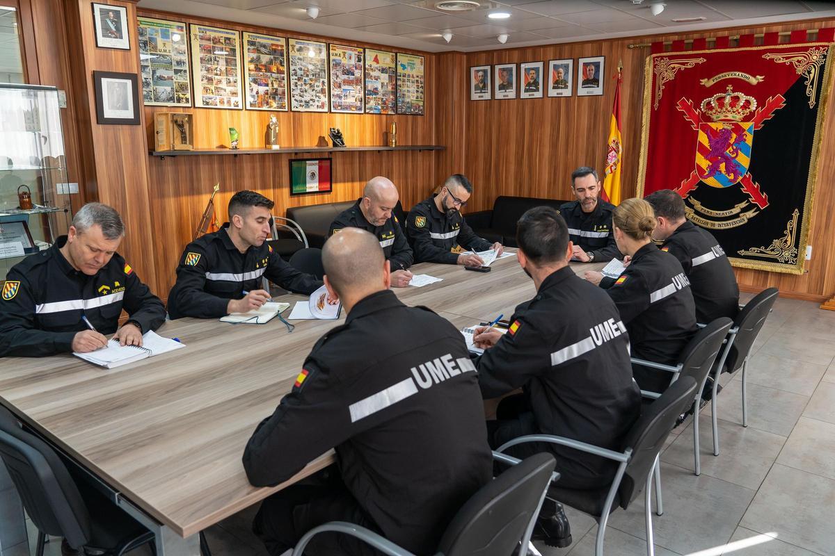 Así trabaja el V Batallón de la UME, con sede en León y 44 militares ...