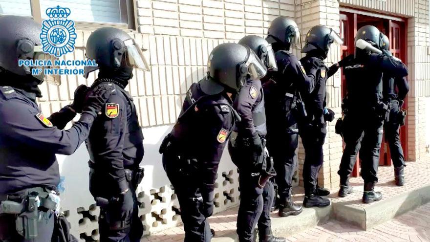 Dos nuevos detenidos tras la agresión a policías en La Línea en una operación antidroga