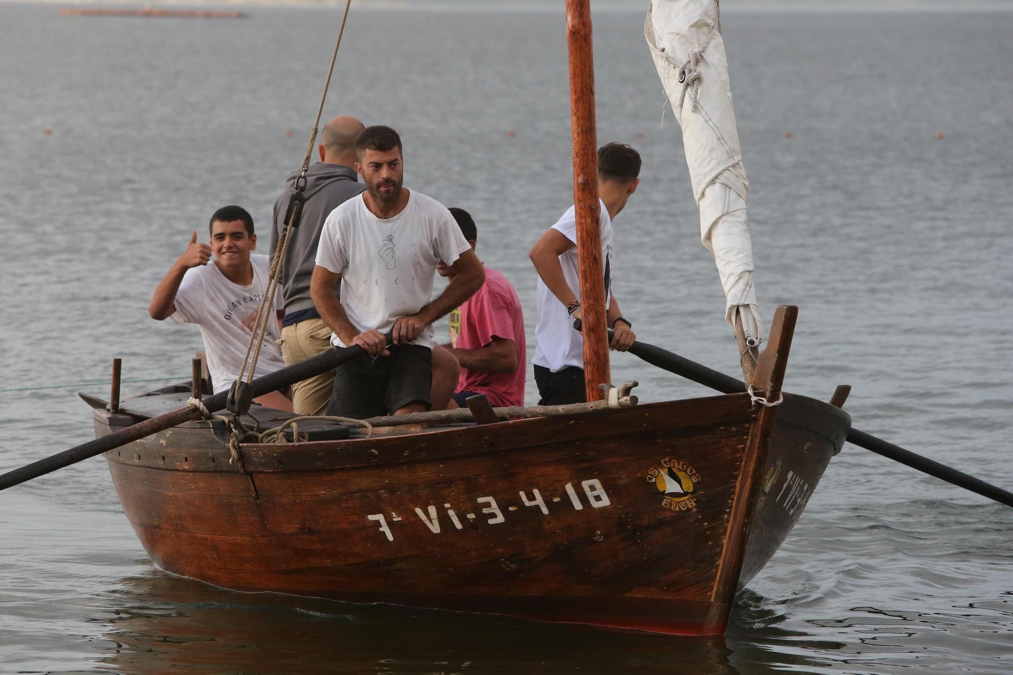 Una rapeta en la playa de Banda do Río. II Xornadas Bueu Vive o Mar