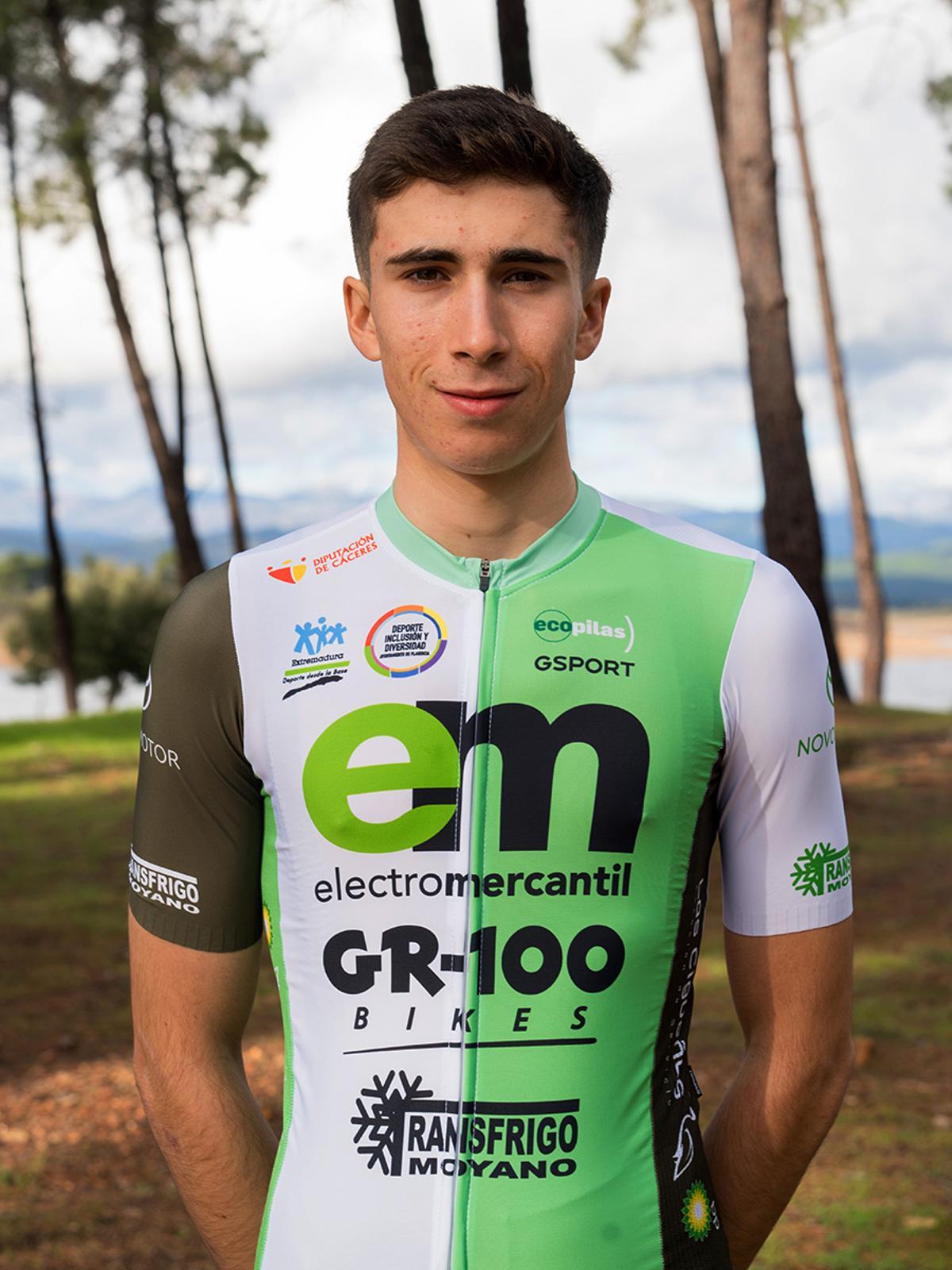 CICLISMO El Electromercantil GR-100 presume de sus logros en lo que va ...