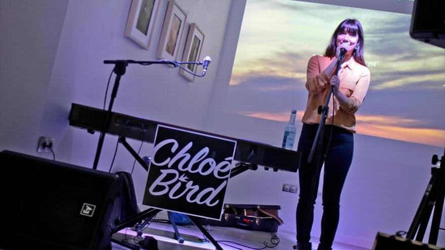 Chlóe Bird anuncia su campaña de crowdfunding
