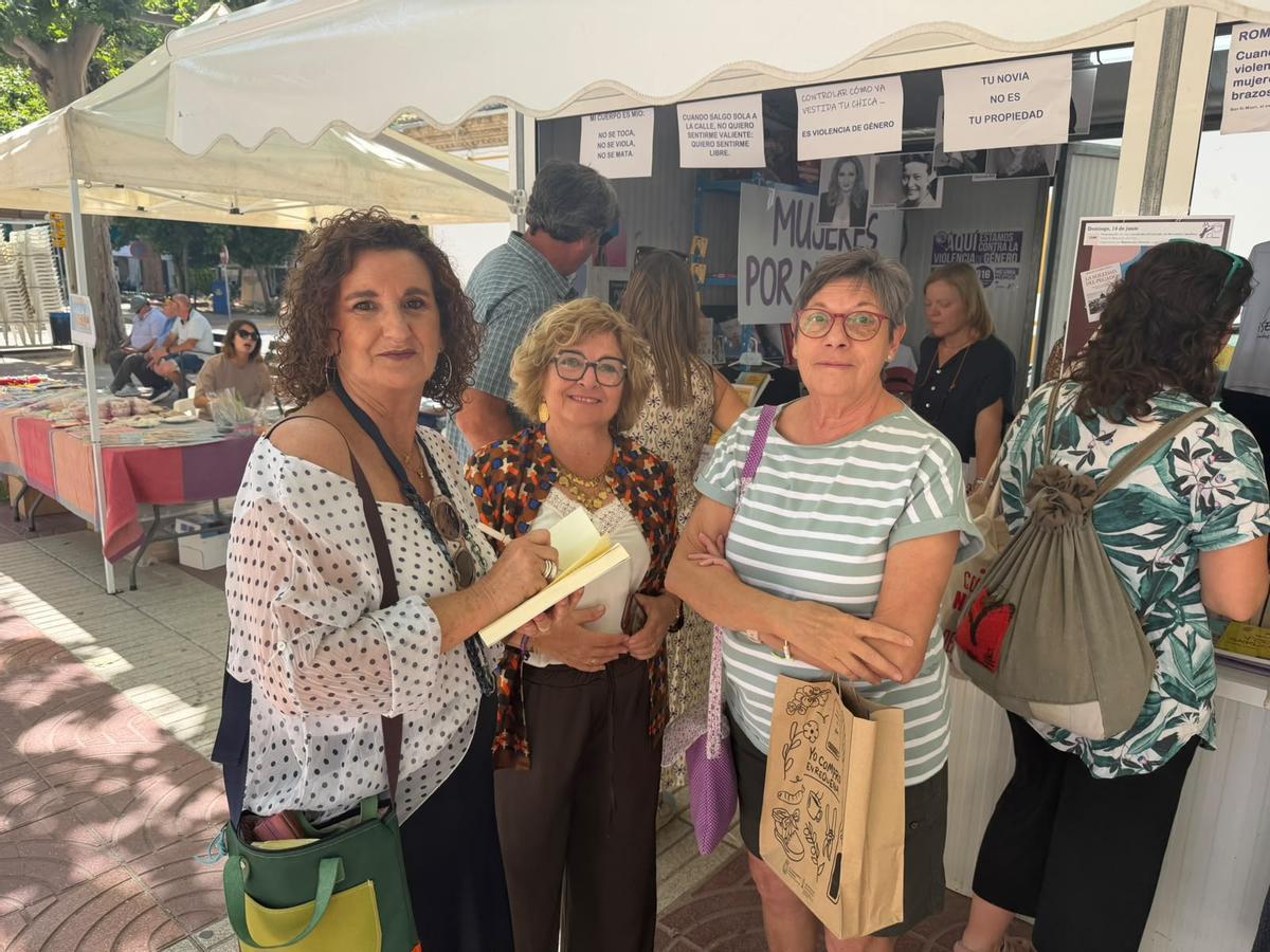 Mercedes Caballero presenta en Requena su libro 'La soledad del pecado'