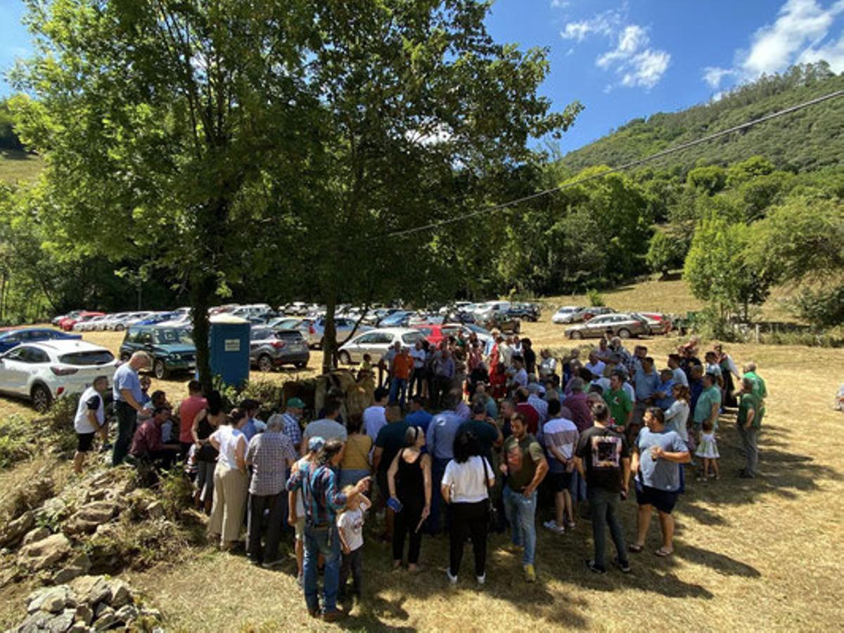 Diez años desde que los jóvenes de Cubia recuperaron las fiestas del ...