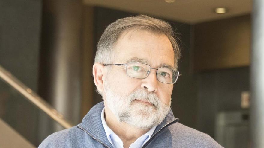 José Calvo Poyato: "Los españoles están más cómodos con los lados ...