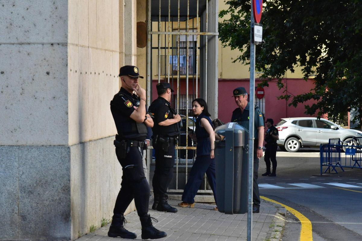 Fotogalería | Llegan los abogados de las acusaciones y los acusados en ...