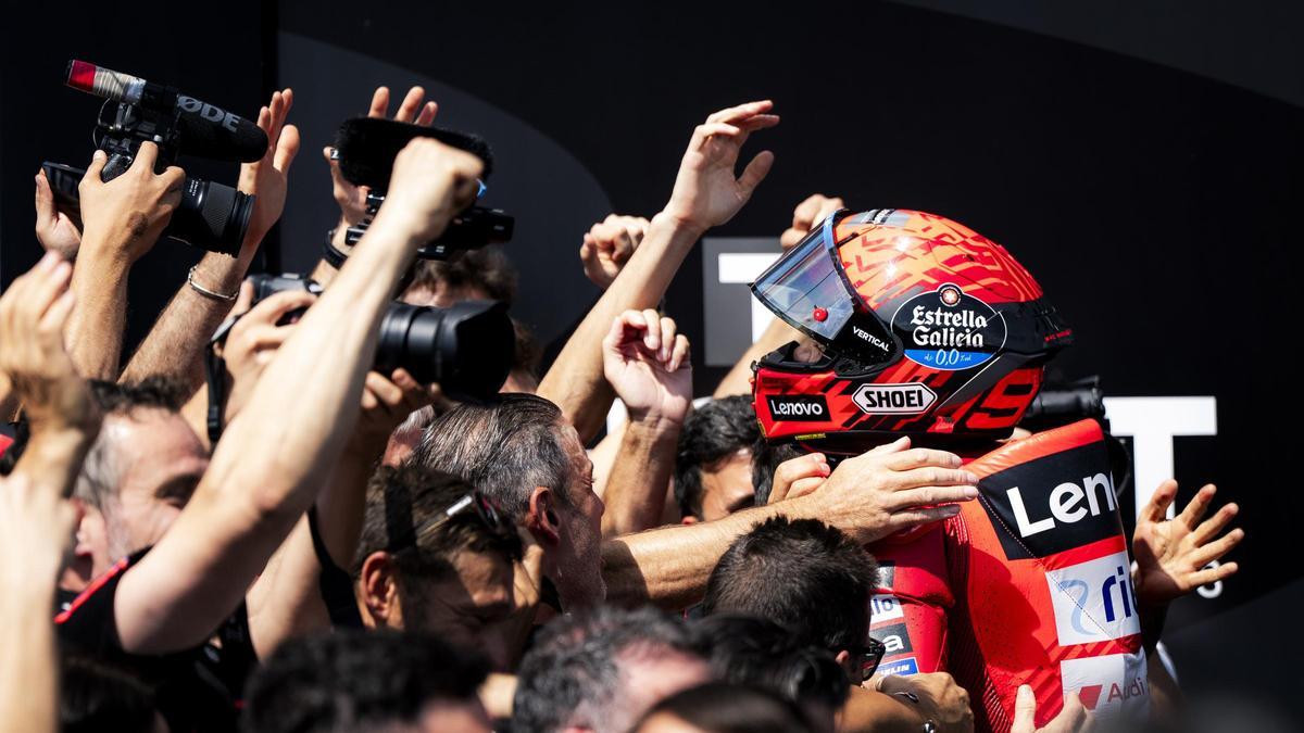 MotoGP | Agostini sobre las críticas a Márquez: "Debemos inclinarnos ...