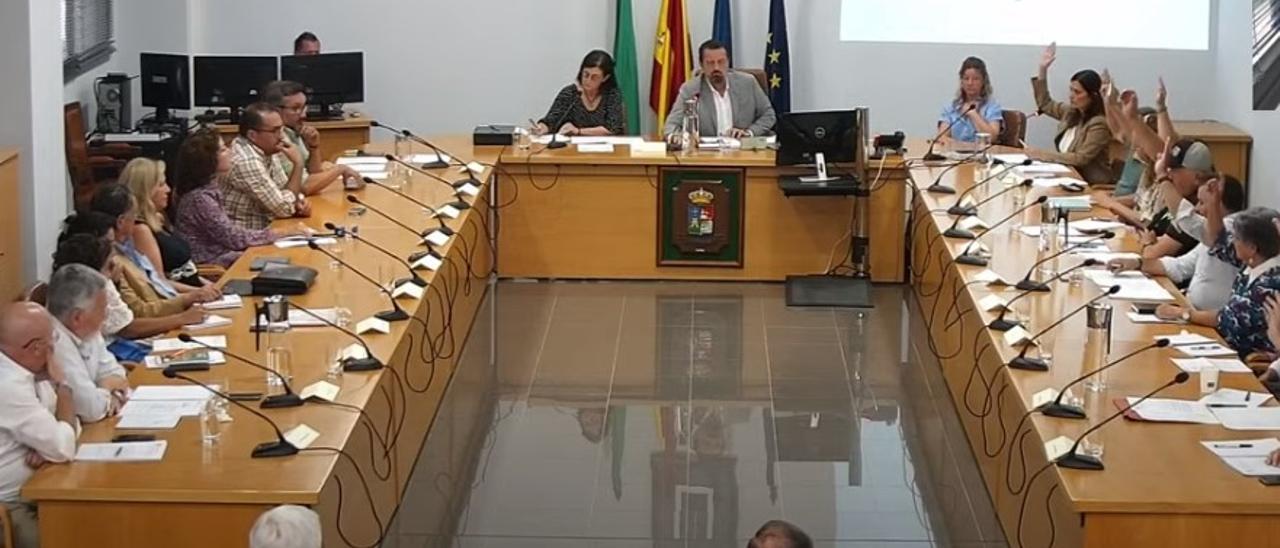El PP entrega a Vox la representación de Castrillón en órganos de ...