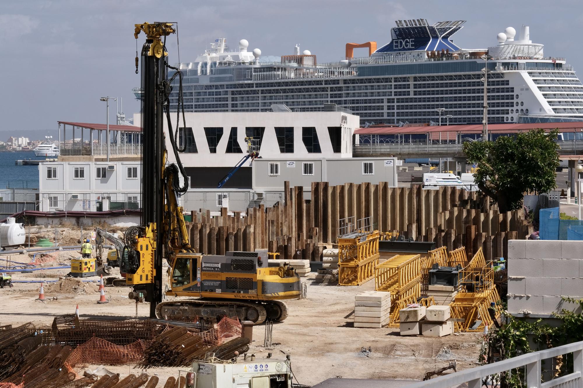 Las grúas toman el Club de Mar, la marina más exclusiva del Paseo ...