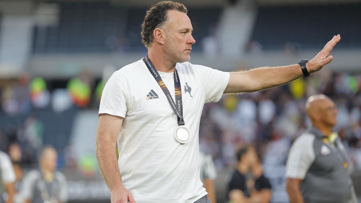 Gabriel Milito dirigirá a Chivas