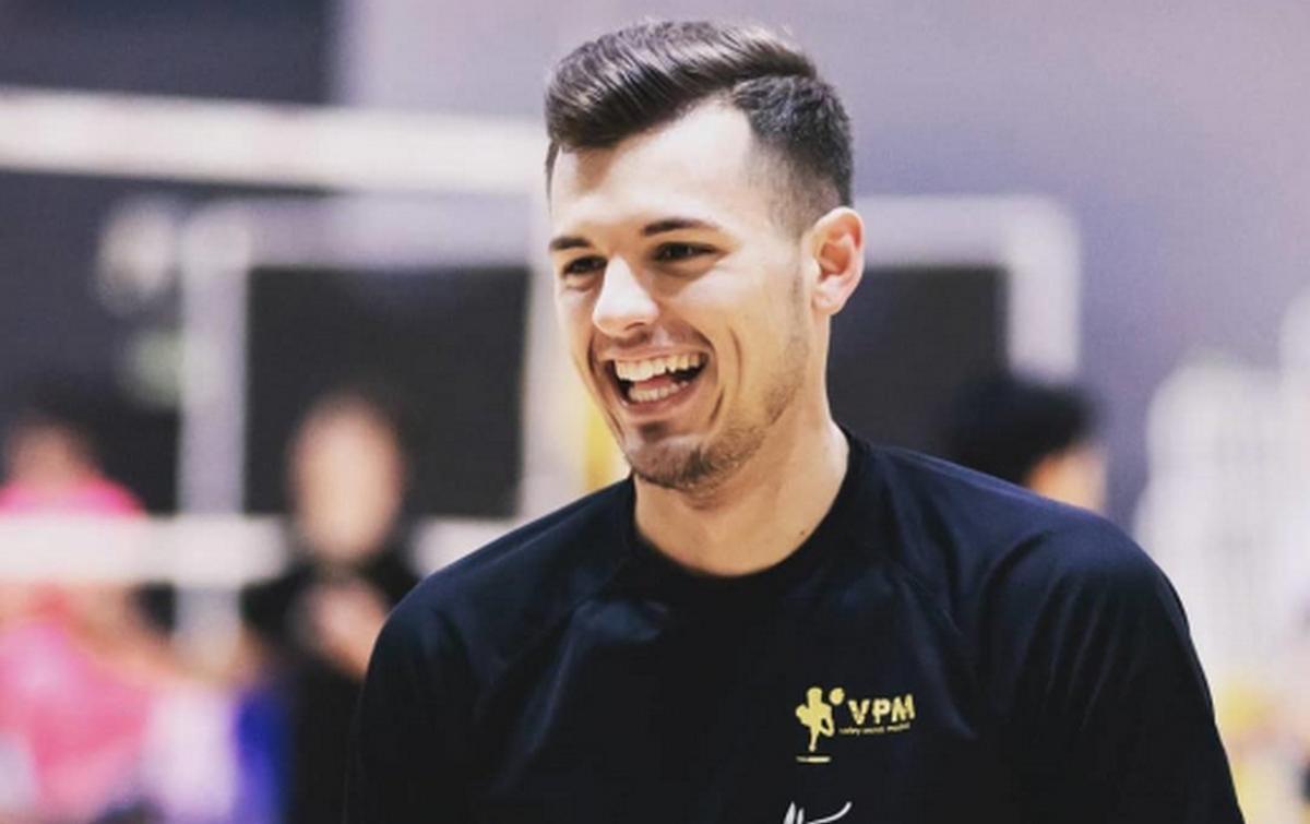 VOLEIBOL | El receptor canario Álvaro Arocha regresa al CV San Roque ...