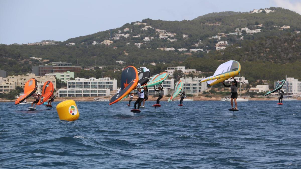 Colomar y Mas vencen en el Wing Foil Series Spain de Ibiza 2023