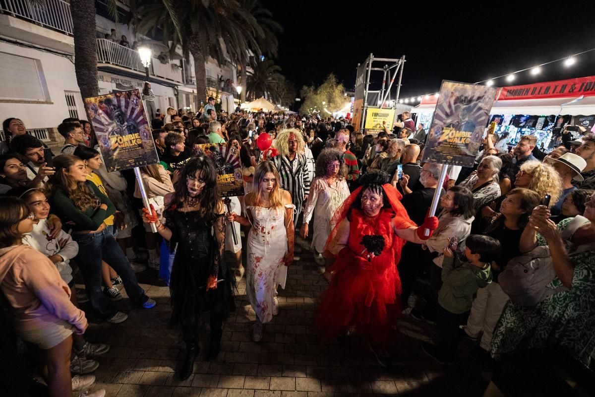 El Zombie Walk recorre las calles de Sitges