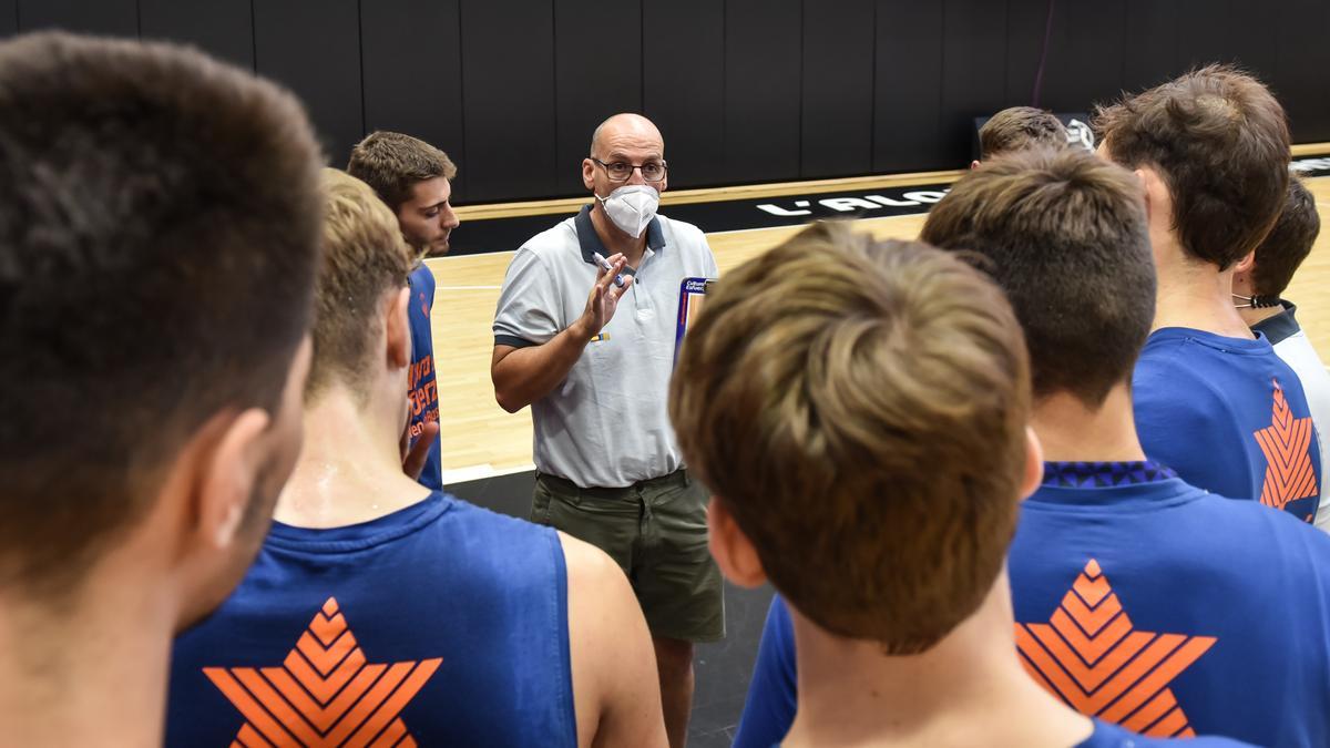 Ángel Cepeda abandona L'Alqueria del Basket