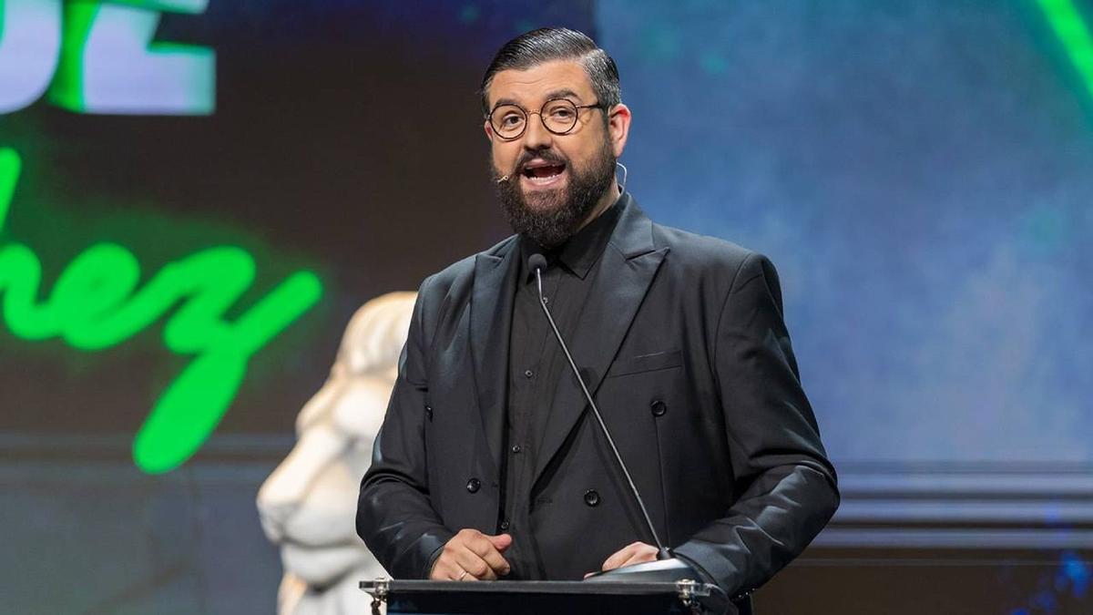 Manu Sánchez se estrena en TVE con 'El perro andaluz' y supera en ...