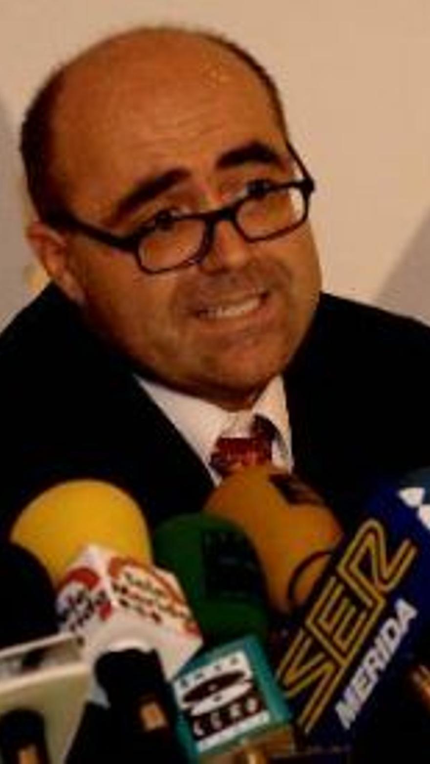 Angel Acedo reclama 30.000 a Calle por daños a su imagen - El Periódico ...