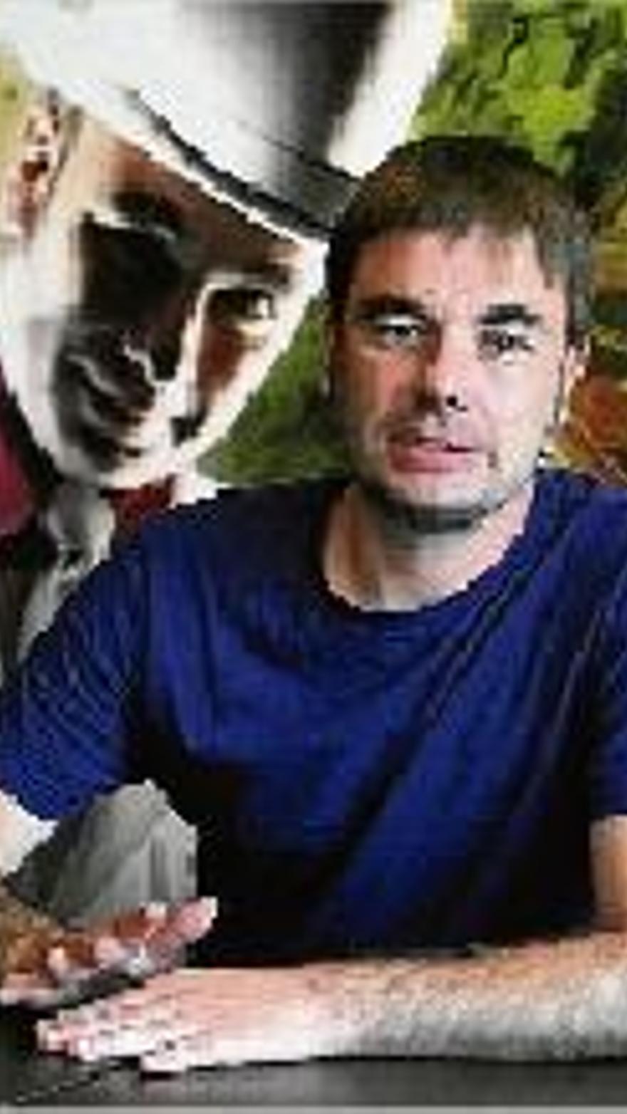 Xavier Gual s'envolta de viatgers reals i virtuals per presentar llibre ...