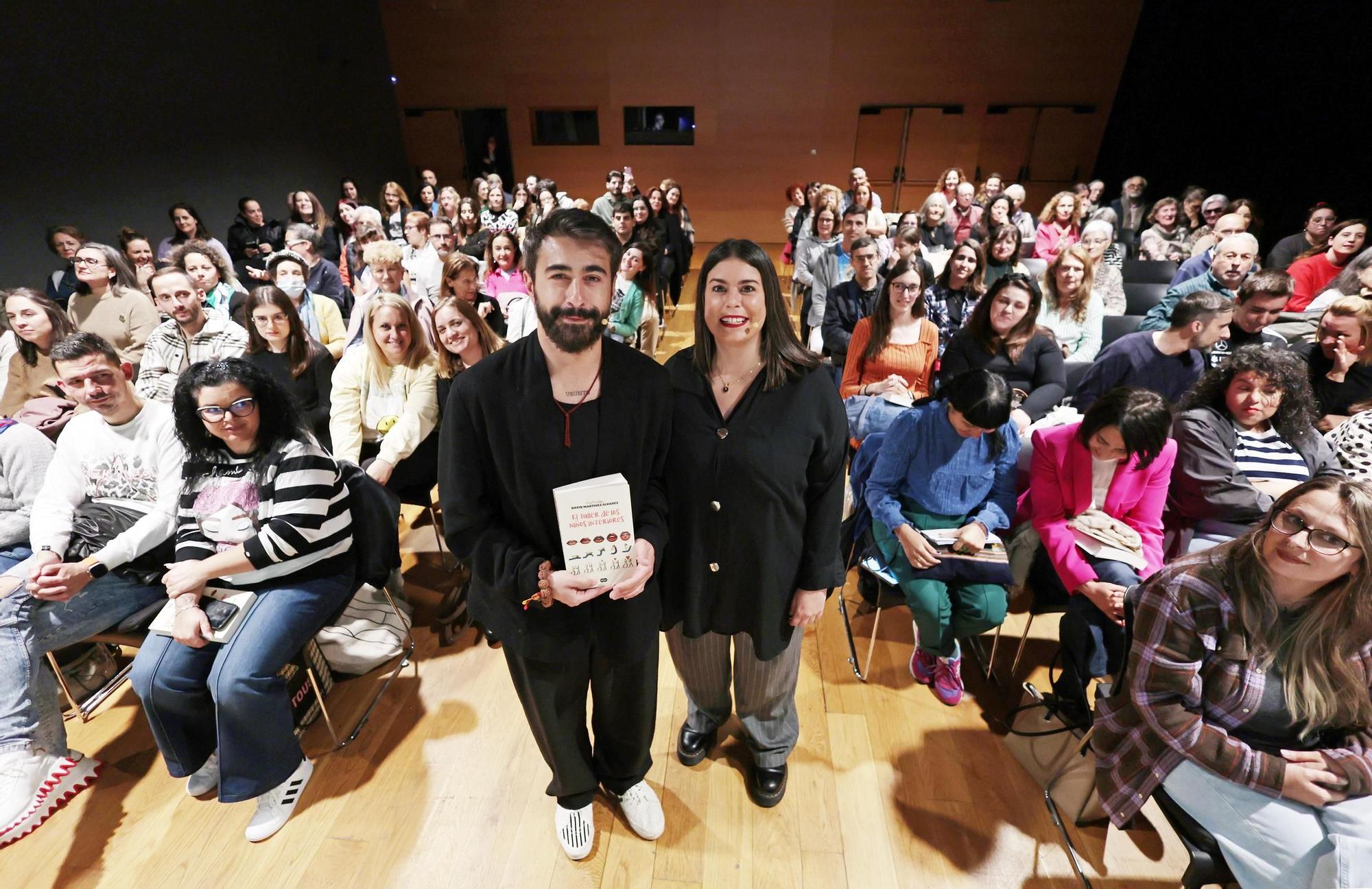 Rayden: «Mi siguiente novela será de alguien que va en taxi de Jerez a ...