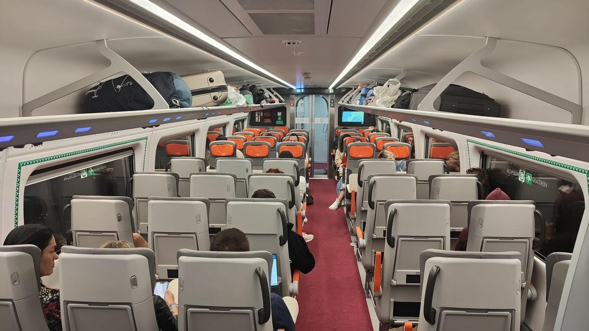 RENFE AVLO GALICIA: El Avlo se estrena en Vigo y Galicia con un lleno ...