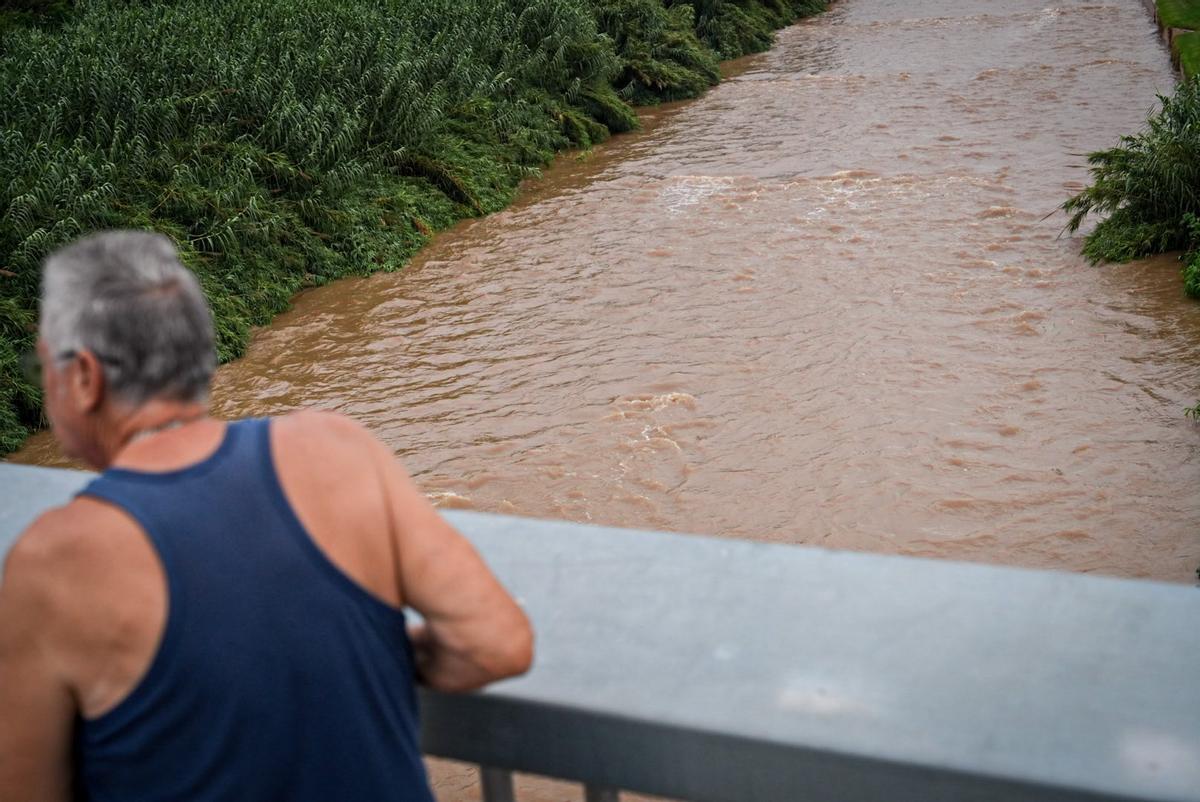 Así está el río Besòs tras la tormenta