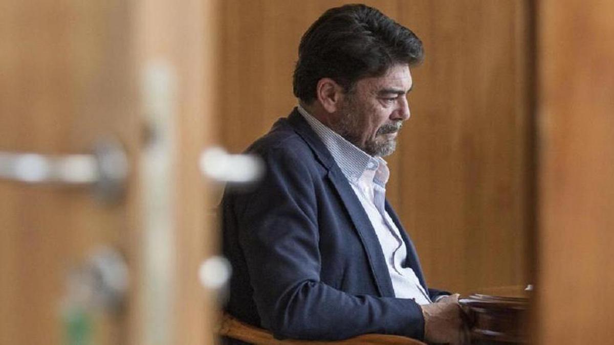 Barcala y la ecuación imposible: 1+4+2=0 proyectos para Alicante