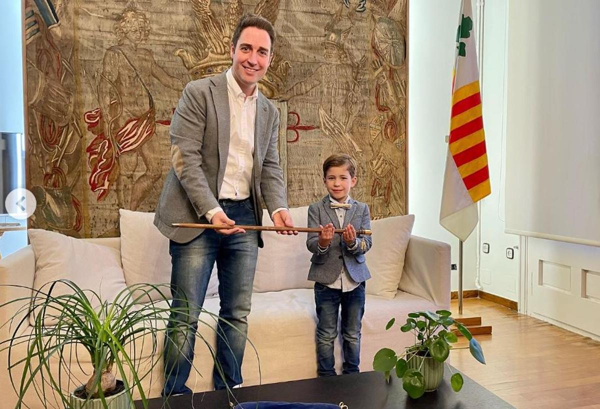 L'alcalde de Figueres, Jordi Masquef, presenta el seu Mini Jo - Empordà