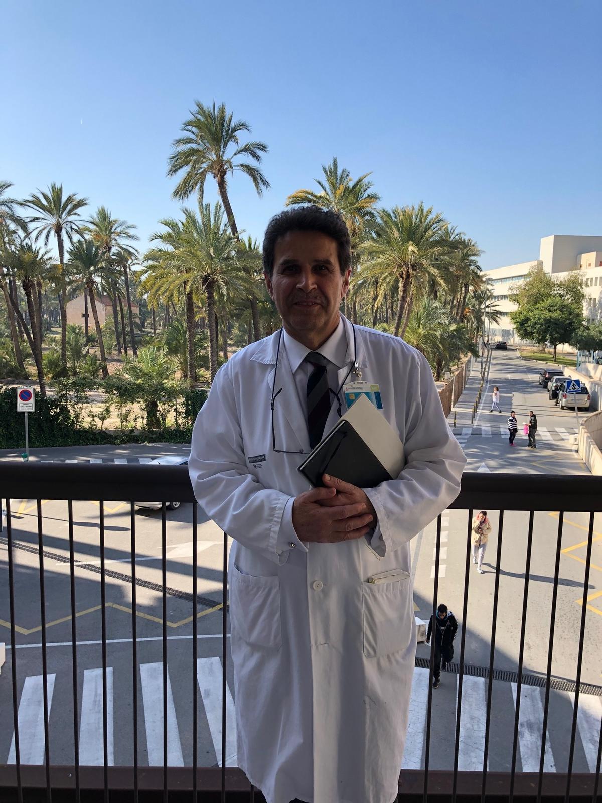 Conceden el Premio Albert Sols al doctor Félix Gutiérrez