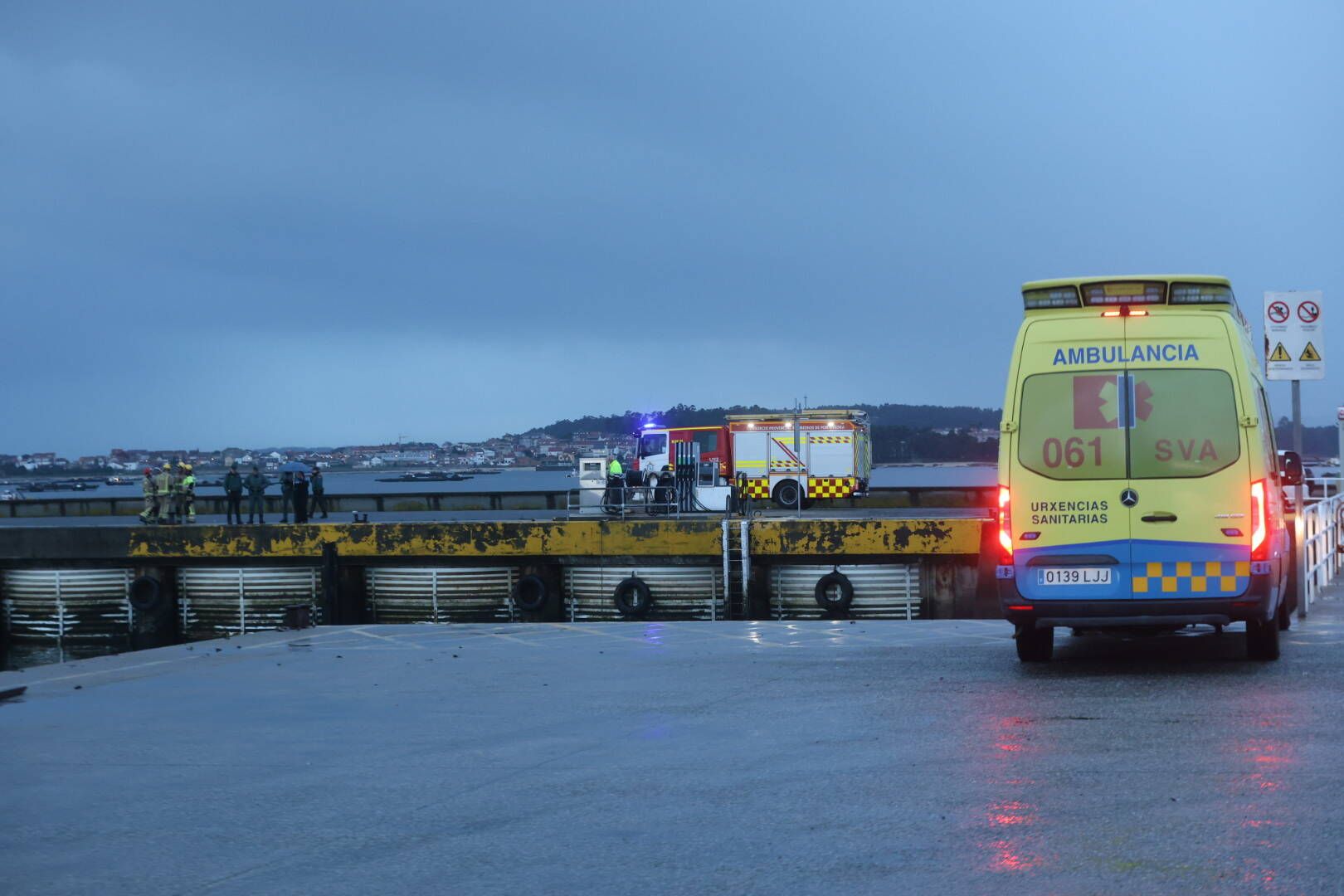 Muere un hombre de 80 años tras caer con su coche al mar en Vilanova