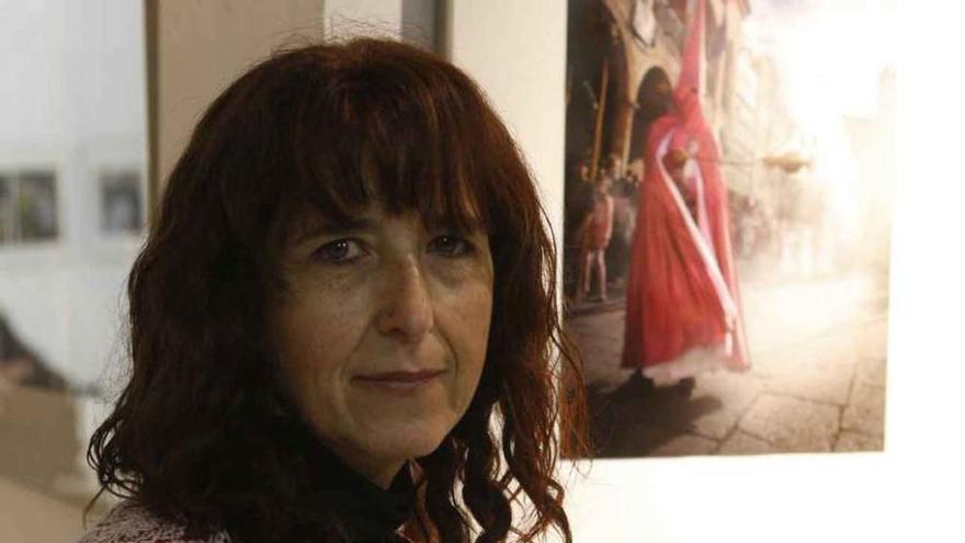 Marta Pérez Asensio: "Los carteles oficiales deben ser el pictórico y ...