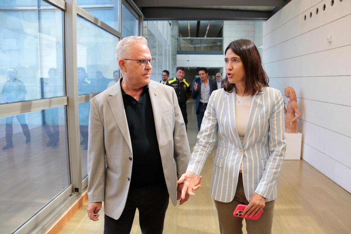 Parlon se compromete a reforzar la comisaría de Mossos d'Esquadra de ...