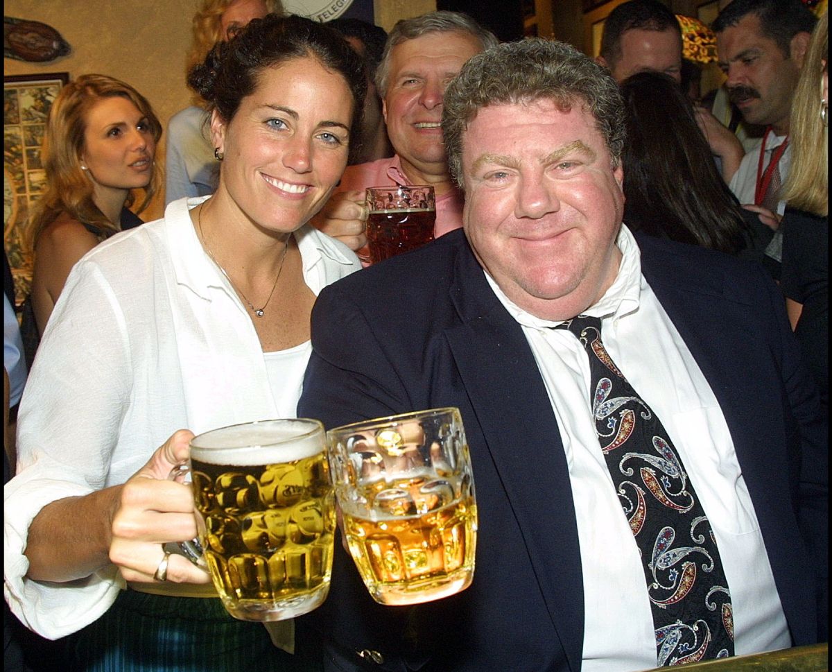 MUERE GEORGE WENDT I Muere el actor George Wendt, conocido por su papel ...