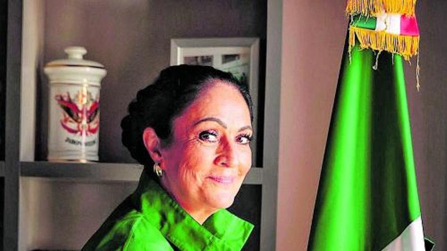 Ángeles Baca: "Mi vida es como el ‘Corazón partío’ de Alejandro Sanz ...