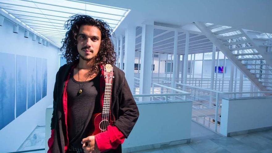 El rapero Aníba Versoterista abre el ciclo de 'Músicas Paralelas' de ...