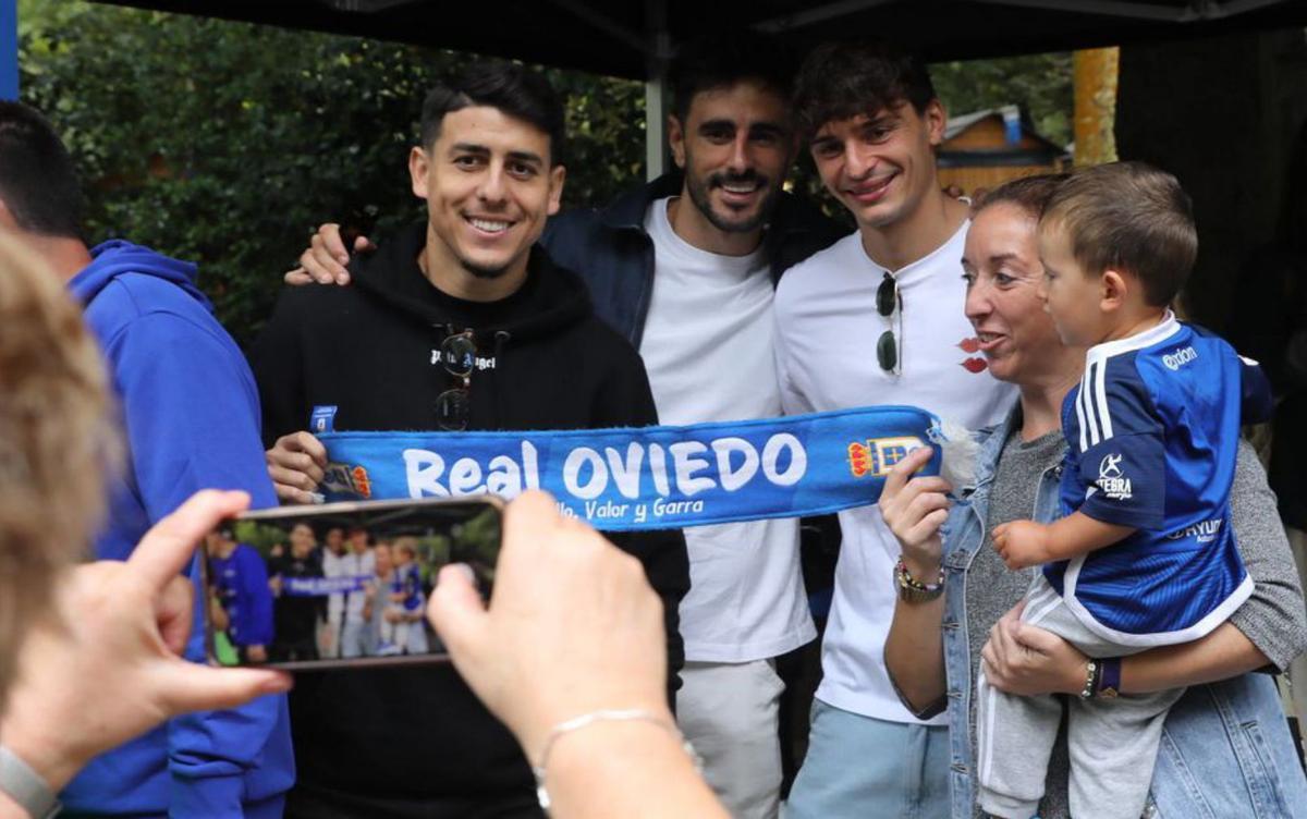 Locura con Cazorla y la resaca emocional por Melendi: así celebró San ...