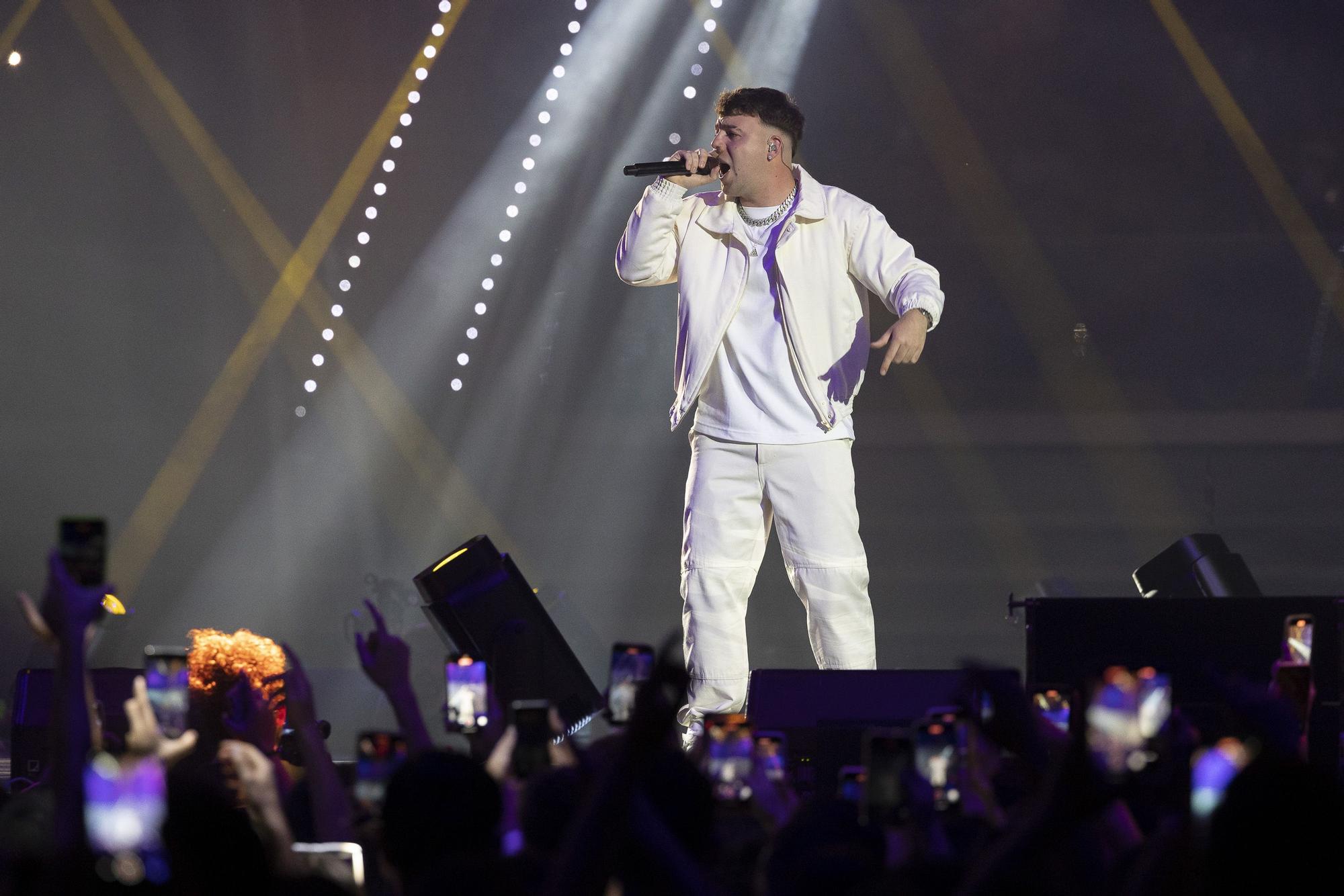 Concierto del rapero canario Quevedo en Gran Canaria, comienzo de su ...