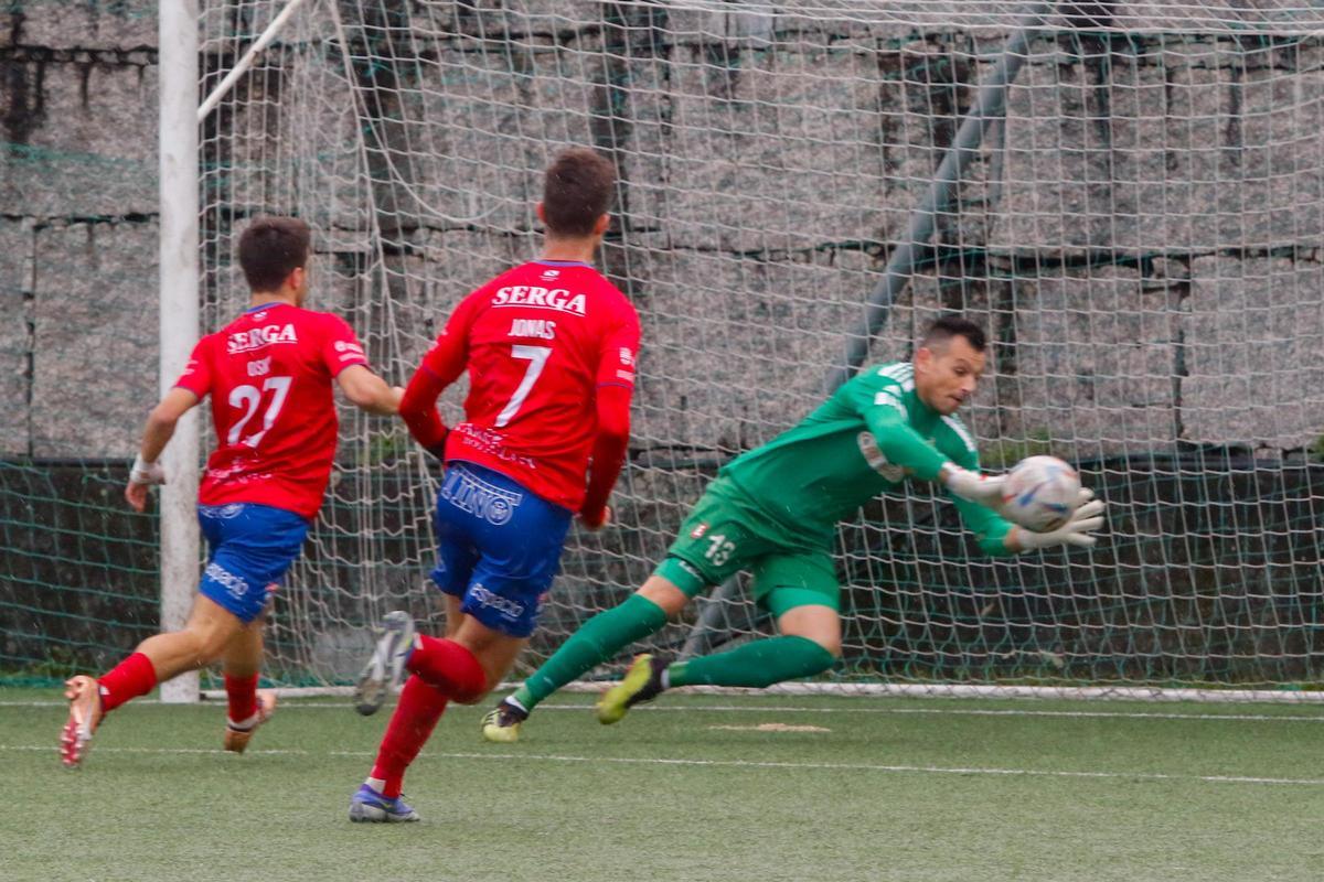 El Umia se apunta el derbi de A Bouza (1-0)