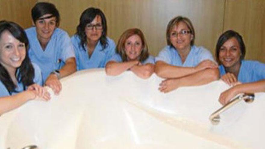 Más de 200 mujeres han usado la bañera de partos en los cinco primeros ...
