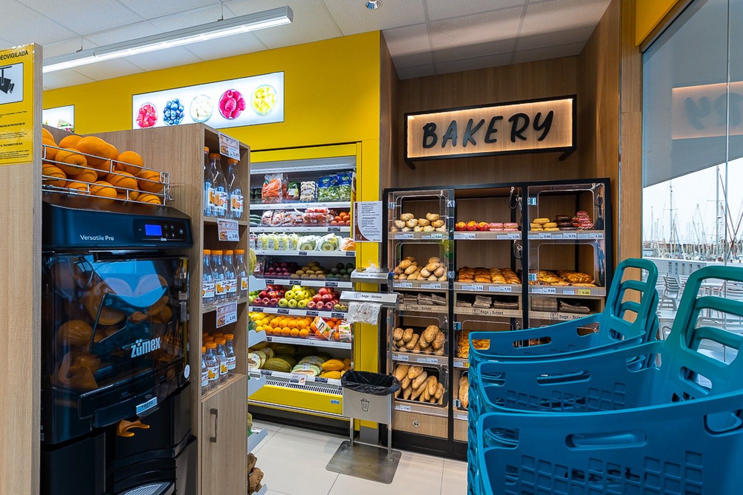 FOTOS: Nueva tienda HiperDino Express en el puerto deportivo Marina ...