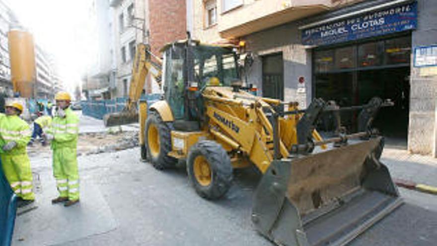 Tornen els problemes pel tall de trànsit al carrer Bernat Boades