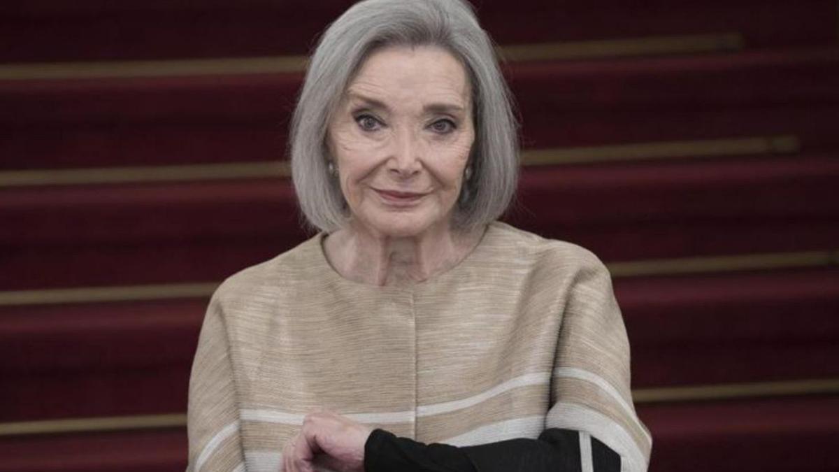 Nuria Espert: «El teatro vive enganchado a la vida» - La Opinión de Málaga