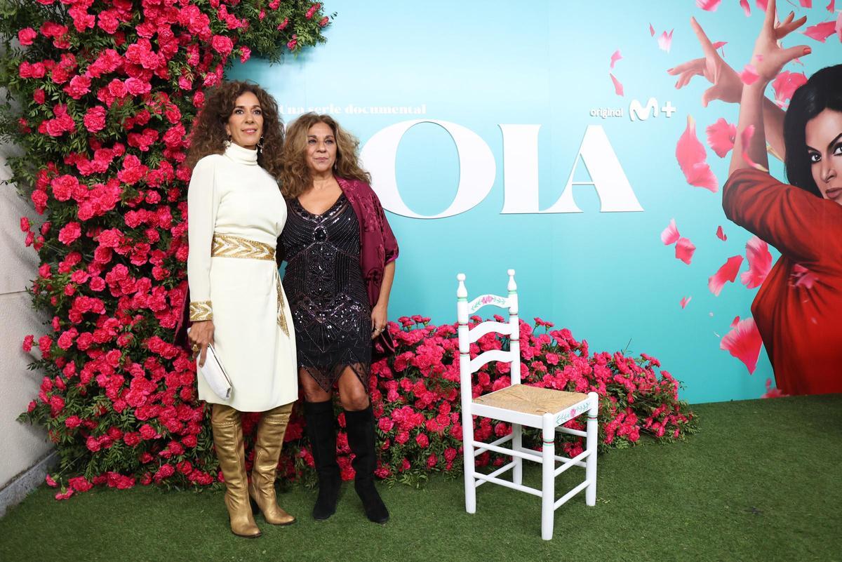 LOLA FLORES | Lola Flores en la biblioteca: una exposición de la Biblioteca Nacional recorre su ...