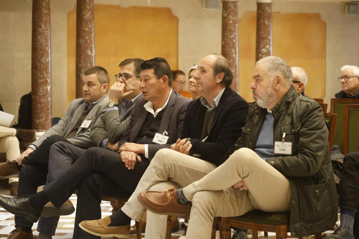 Bronca en la Asamblea por los insultos al Sindicato de Regantes: "El ...