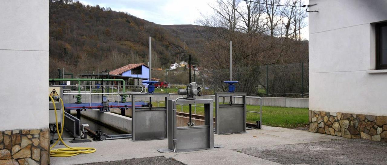 Las obras de la minicentral hidroeléctrica de Laviana se prolongarán seis meses - La Nueva España