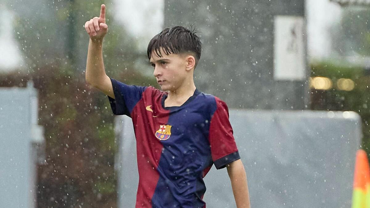 El brillante mediapunta zurdo David Moreno lidera el once ideal de La Masia