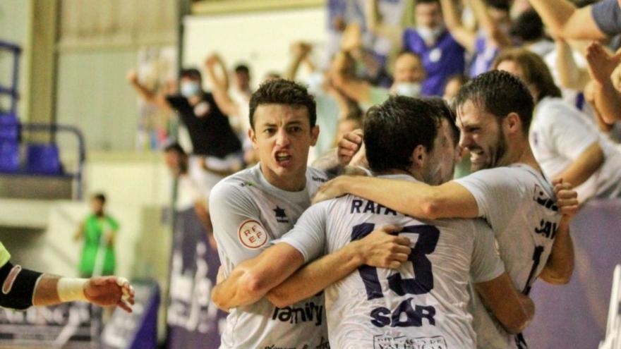 El Alzira FS encara 2022 con la ilusión intacta tras completar un año idílico