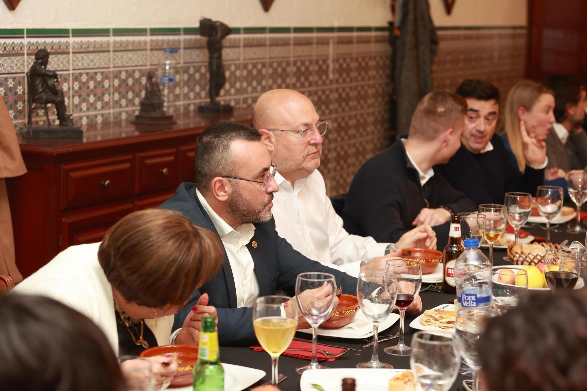 Galería de fotos del 'sopar medieval' de la Associació Gastronòmica de ...