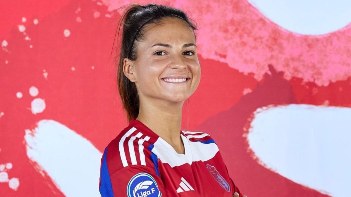 Laura asiste, el Granada marca