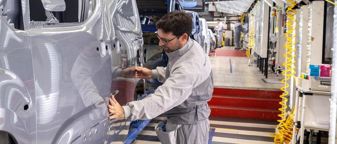 Stellantis ultima el proyecto para el Perte con la nueva plataforma ...