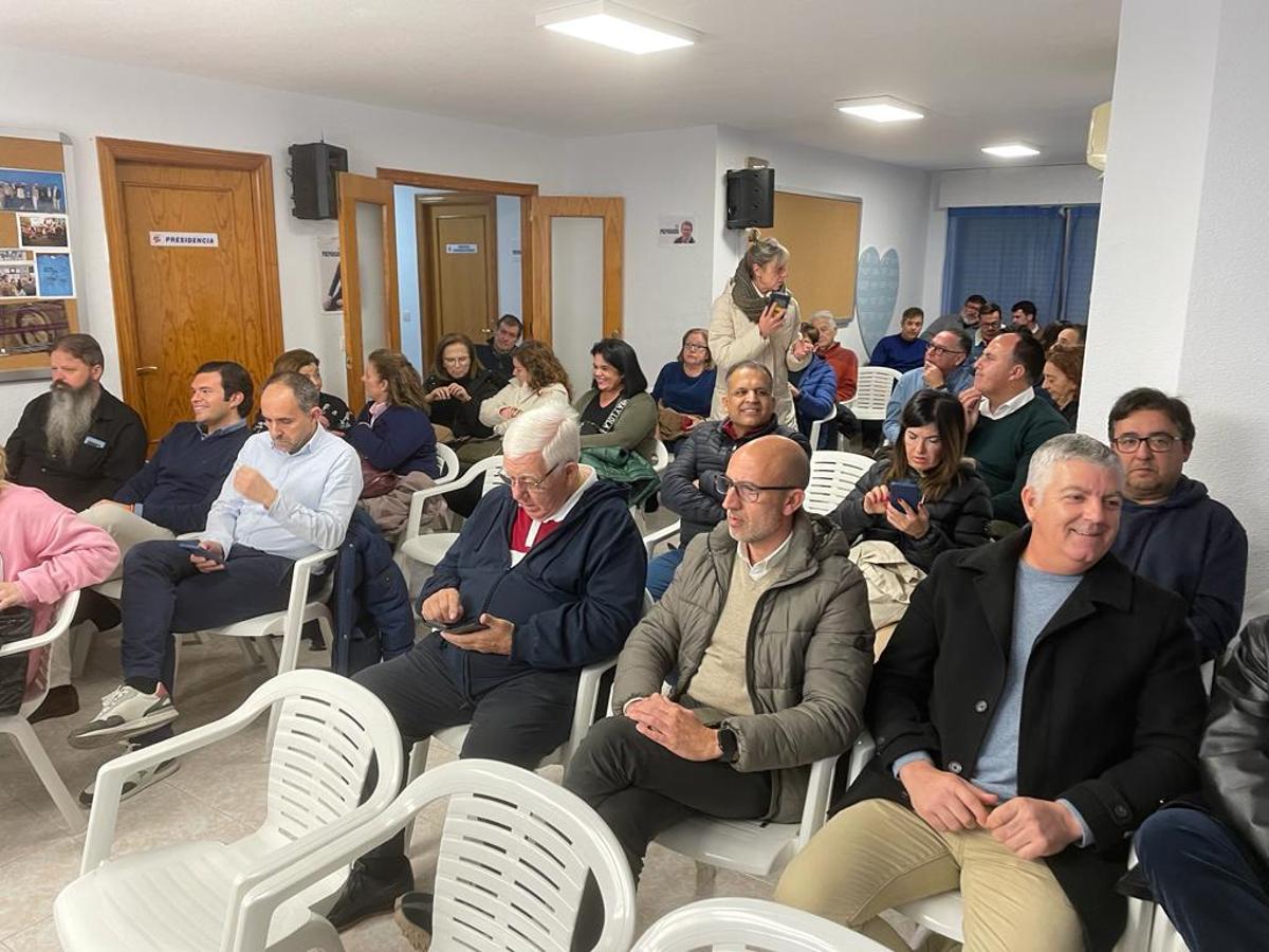 Dolón suma a Recuero, Alarcón y Paredes al núcleo duro del PP de Torrevieja